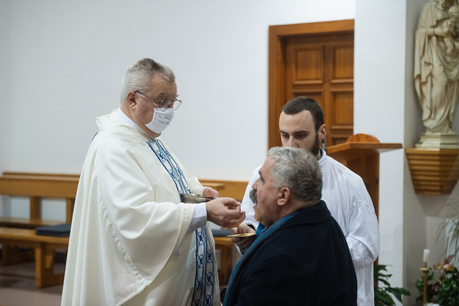 Ötven éve szentelték pappá Ullmann Péter Ágoston gödöllői premontrei ...