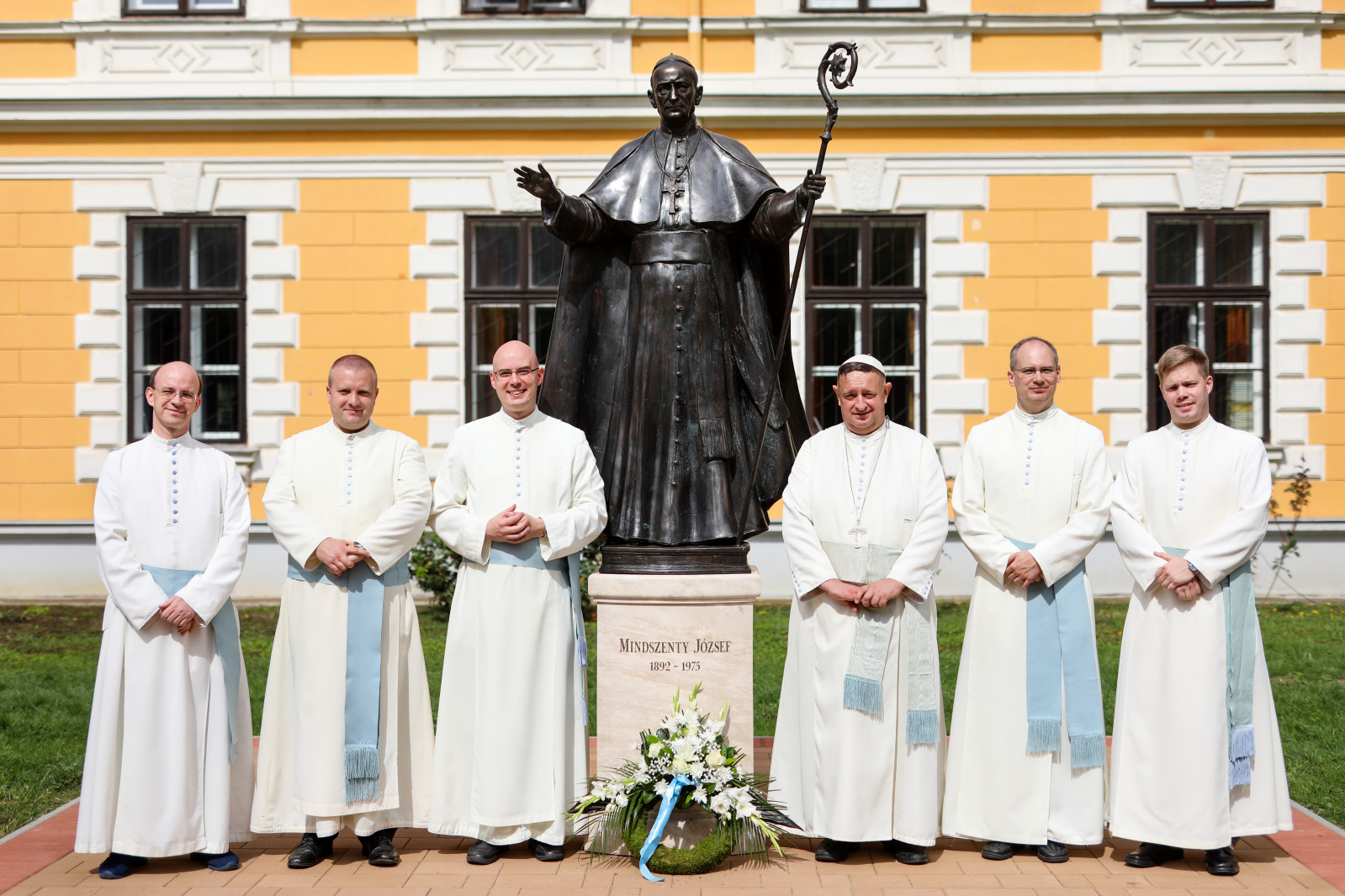 A hűség példaképe – Mindszenty-szobrot avattak Szombathelyen | Magyar Kurír - katolikus hírportál