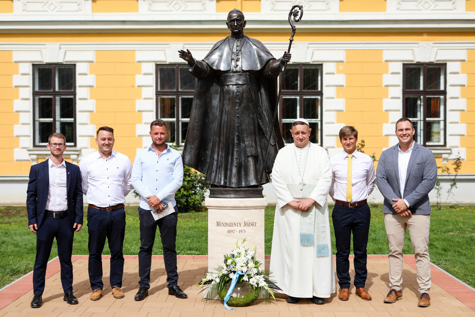 A hűség példaképe – Mindszenty-szobrot avattak Szombathelyen | Magyar Kurír - katolikus hírportál