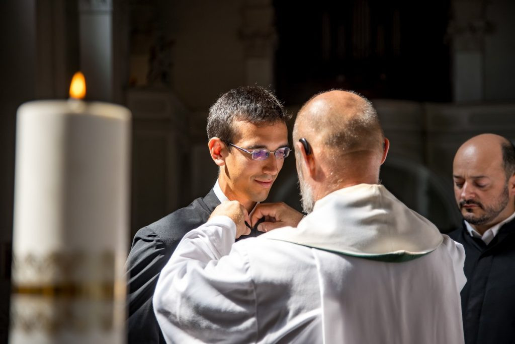 Krisztus hiteles tanúiként a kicsinyekért és a szegényekért – Új hivatások a piarista rendben ...