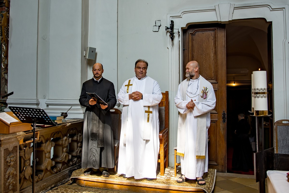Krisztus hiteles tanúiként a kicsinyekért és a szegényekért – Új hivatások a piarista rendben ...