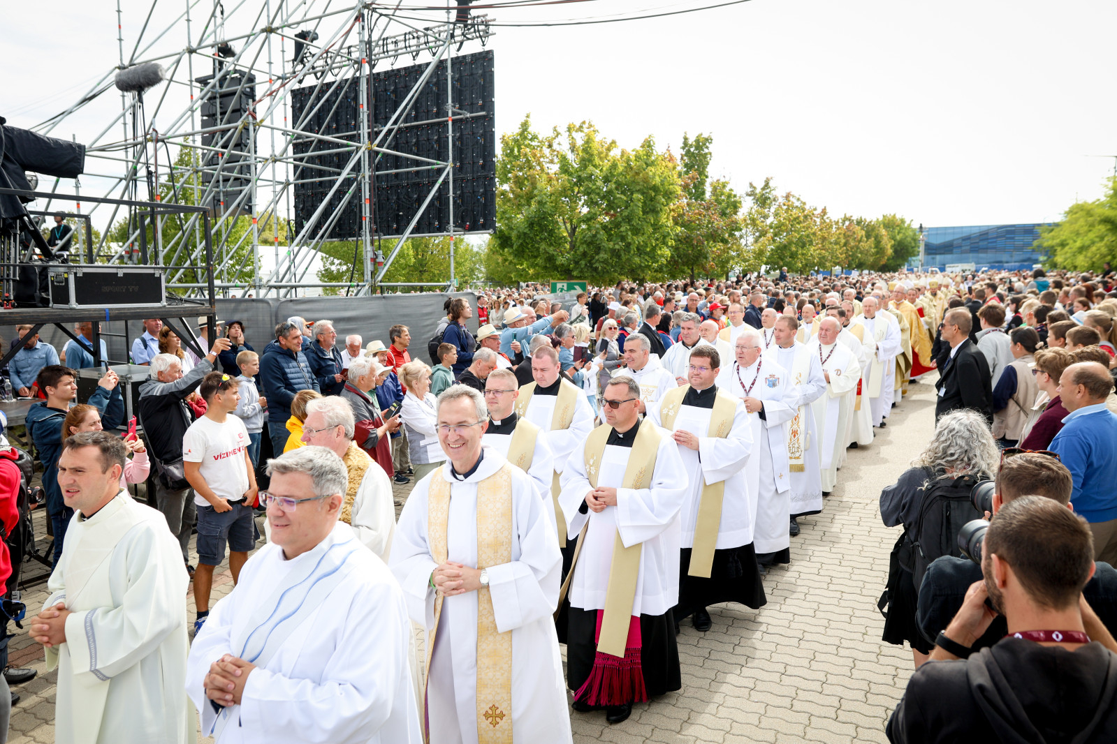 Egy elkötelezett fiatal élet megkoronázása – Boldoggá avatták Bódi Mária Magdolnát | Magyar ...