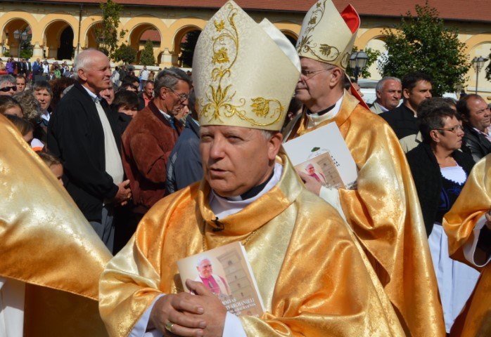 Tamás József gyulafehérvári segédpüspök elköszönő levele | Magyar Kurír ...