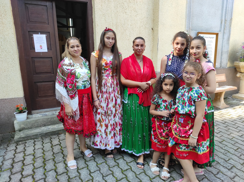 Székely János püspök a csatkai roma lelkinapon: Szükségünk van cigány ...