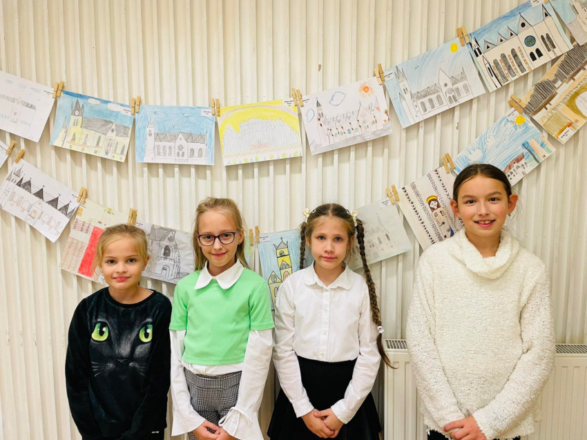 Két rajzpályázat anyagából nyílt kiállítás Kaposváron | Magyar Kurír ...