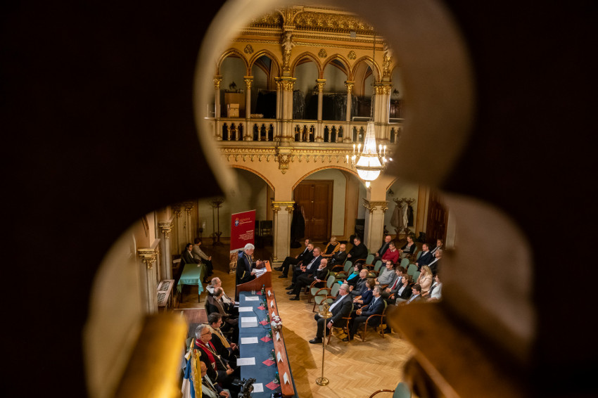 A Pázmány díszdoktora lett Jan de Groof, az Antwerpeni Egyetem emeritus ...