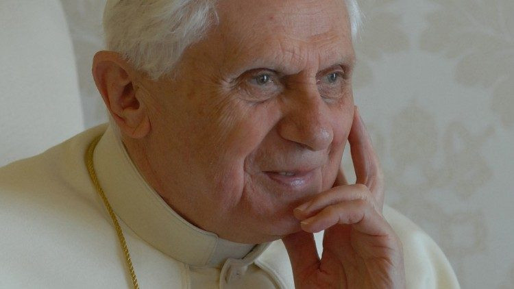 XVI. Benedek emeritus pápa életrajza | Magyar Kurír - katolikus hírportál