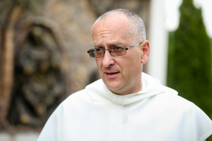 Bátor Botond pálos szerzetes: A legnagyobb ajándék, hogy Isten itt van ...