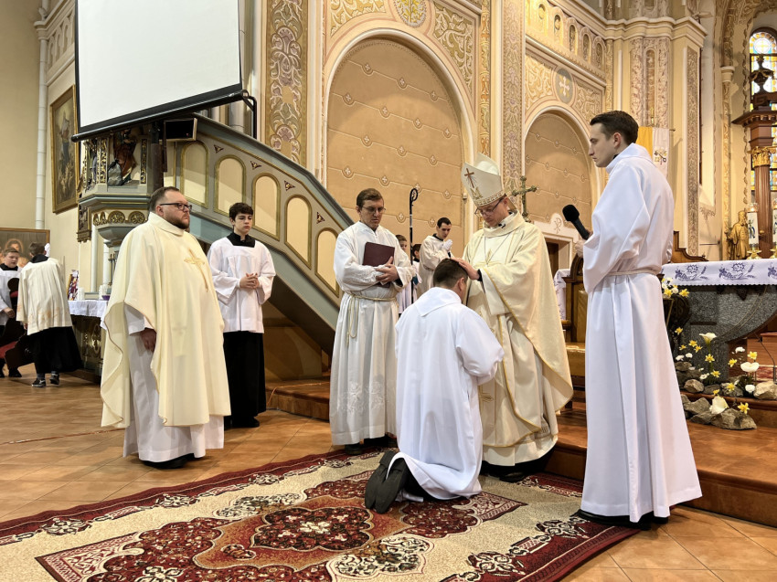 Nagyot tett velem ő, aki hatalmas – Állandódiakónus-szentelést ...