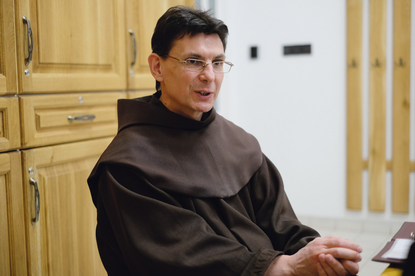 A pap olyan, mint egy csap – Beszélgetés Kárpáti Kázmér ferences ...