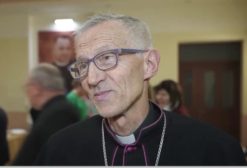 Idén Majnek Antal püspök vehette át a Pásztor Ferenc-díjat Beregszászon ...