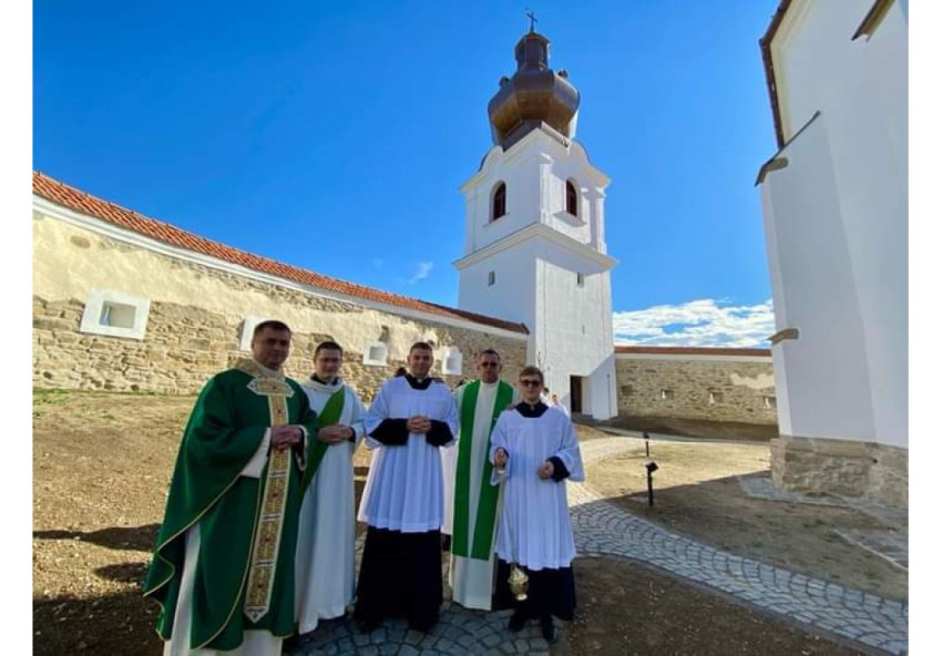 Erdélyi kispapok szereztek gyakorlatot a lemhényi és kézdiszentkereszti ...
