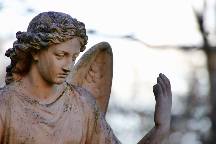 „Kirepültek az angyalok…” – Balla Zsófia Búcsú nélkül című verséről ...