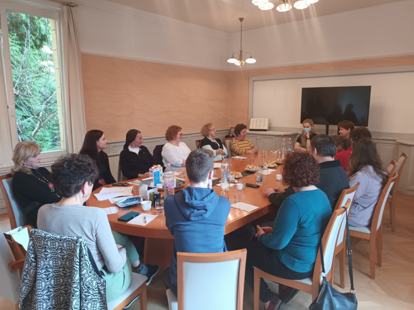 Helyzetgyakorlatokkal segítik az önkéntesek képzését Pécsen | Magyar ...