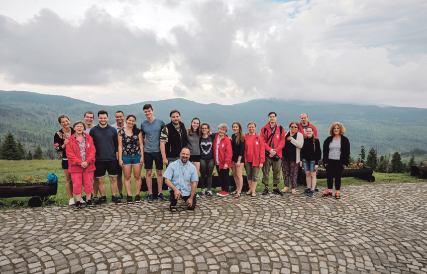 Gyógyítás határok nélkül – Koroknai András a Katolikus Karitász ...