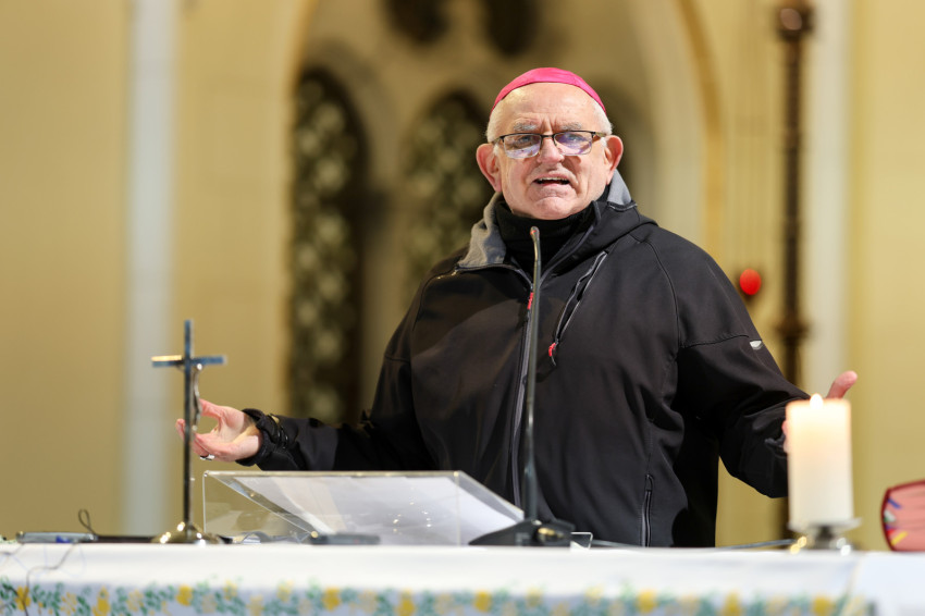 Isten végtelen szeretete az alapja a reményünknek – Varga László a ...