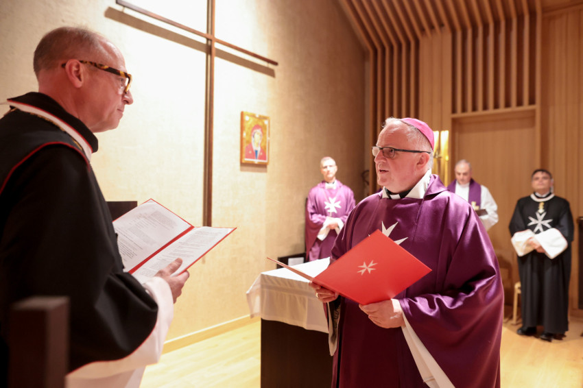Michael W. Banach érseket, apostoli nunciust a Máltai Lovagrend ...